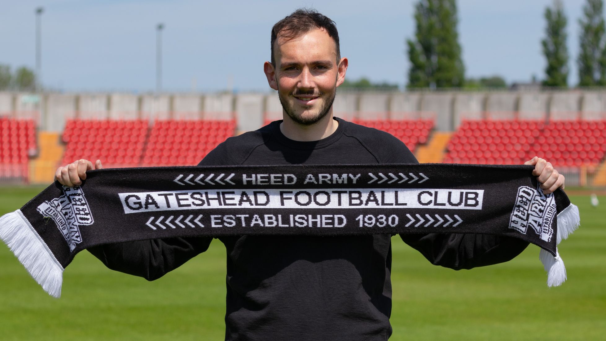 Sam Guthrie re-signs - Gateshead FC